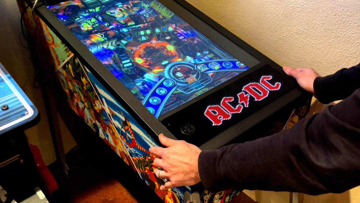 Pixelcade LED DMD for AtGames Legends Pinball Apron – CAT // Creative ...